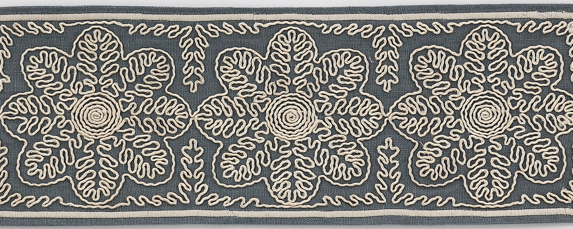 Florette Braid, silver - Cowtan & Tout Design Library