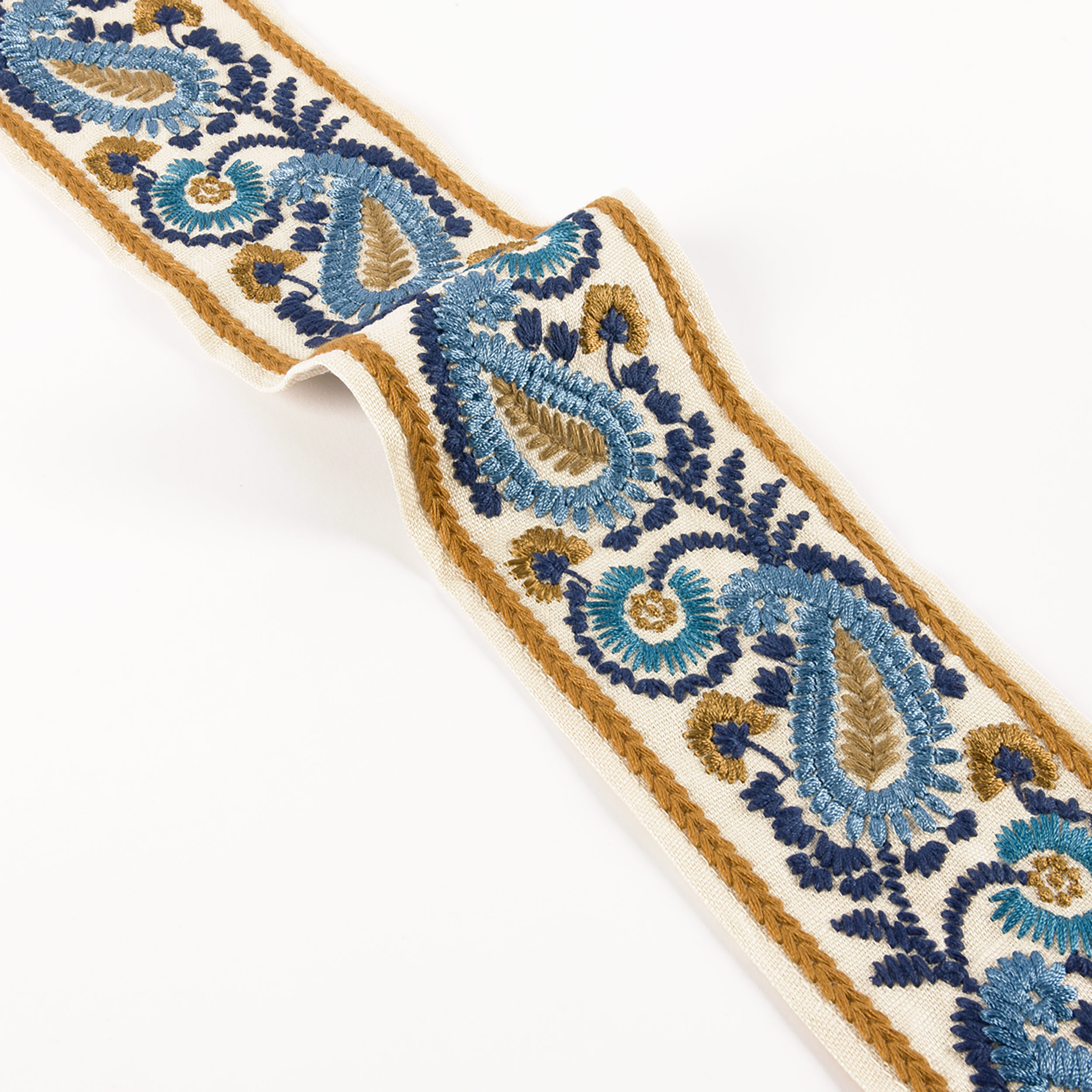 Sati, terracotta - Cowtan & Tout Design Library