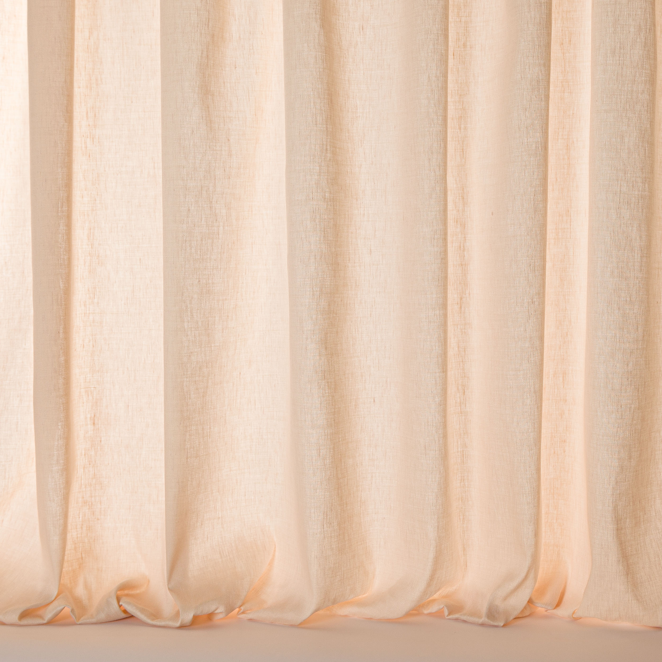 Bute, dark cream - Cowtan & Tout Design Library