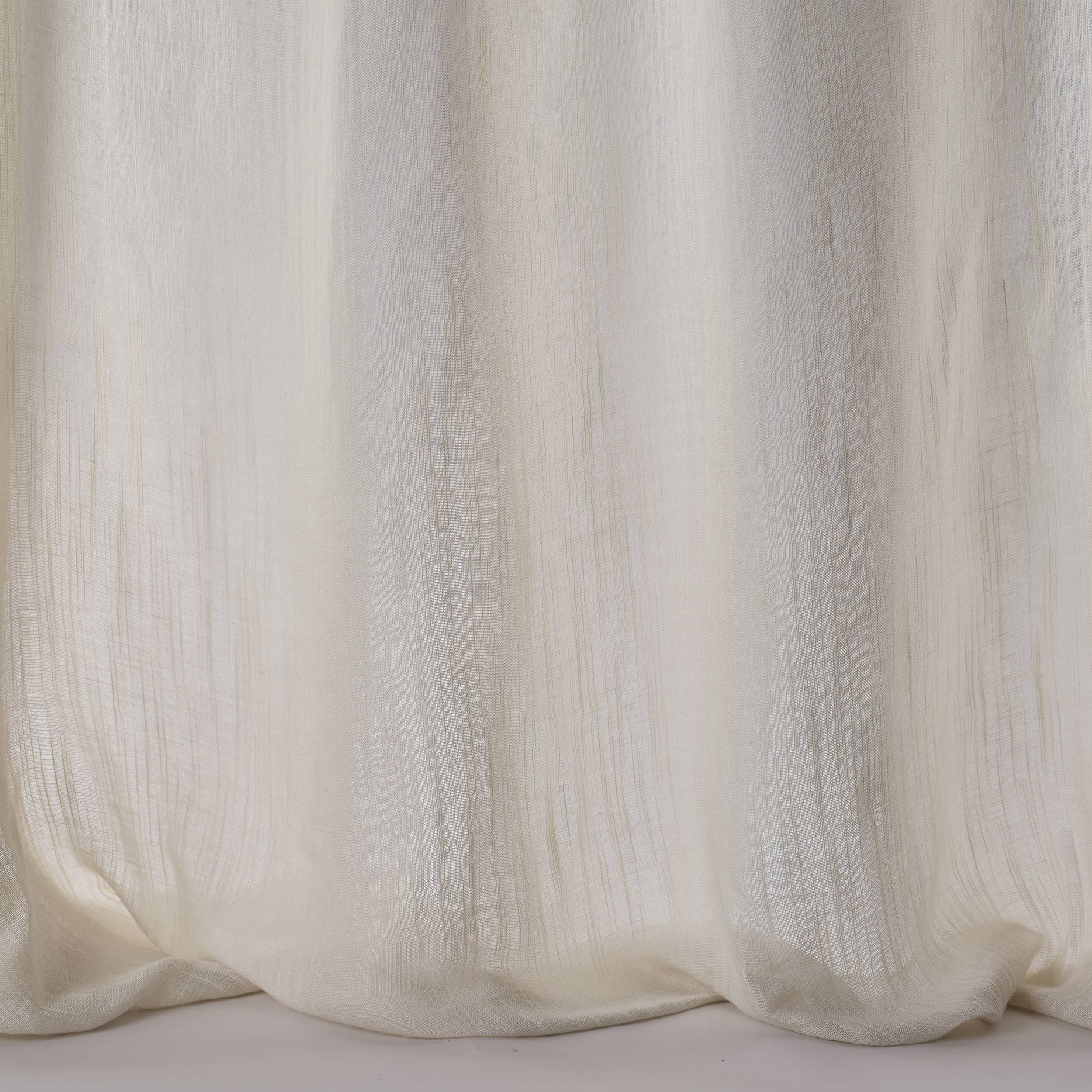 Seabreeze, cream - Cowtan & Tout Design Library
