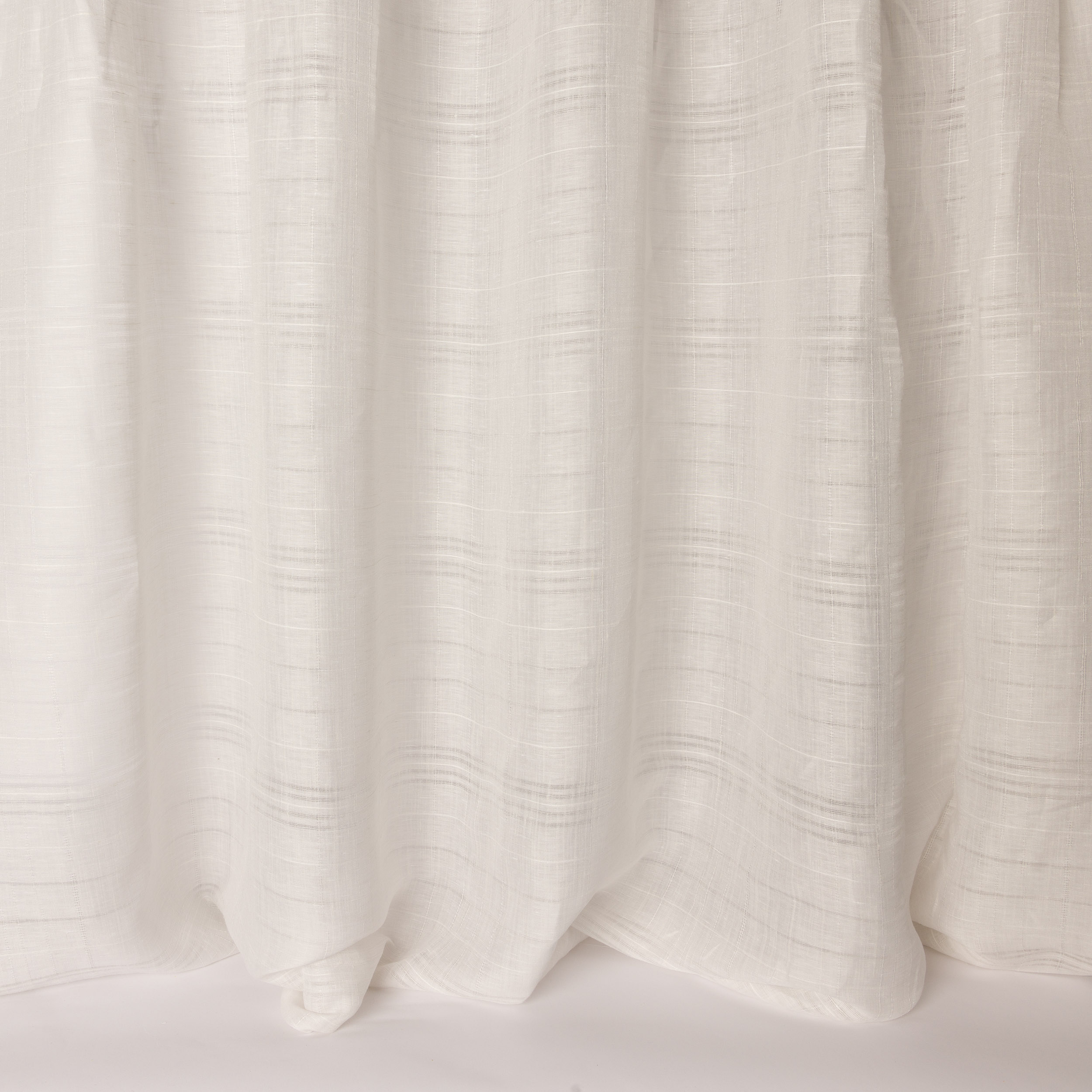 Taiga, linen - Cowtan & Tout Design Library