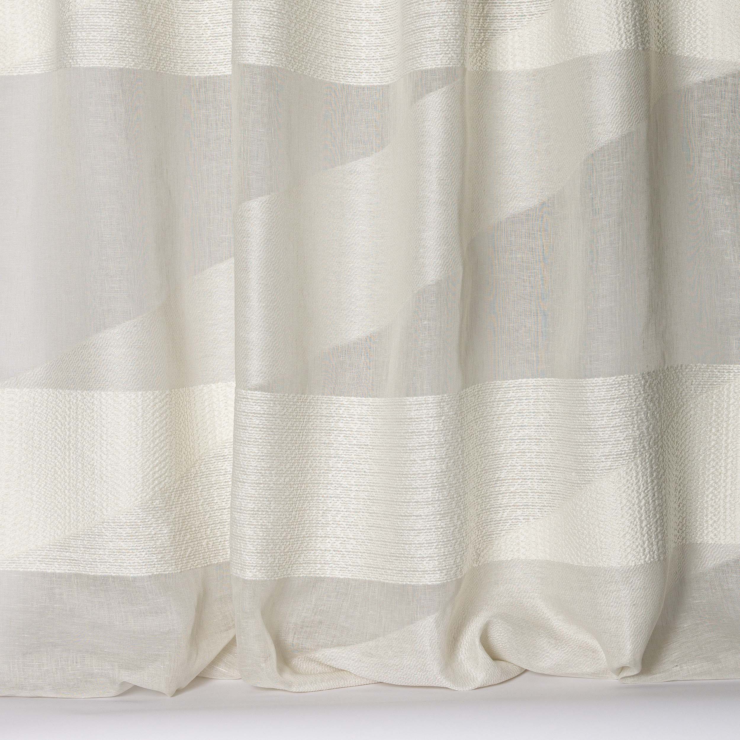 Osao, ivory - Cowtan & Tout Design Library